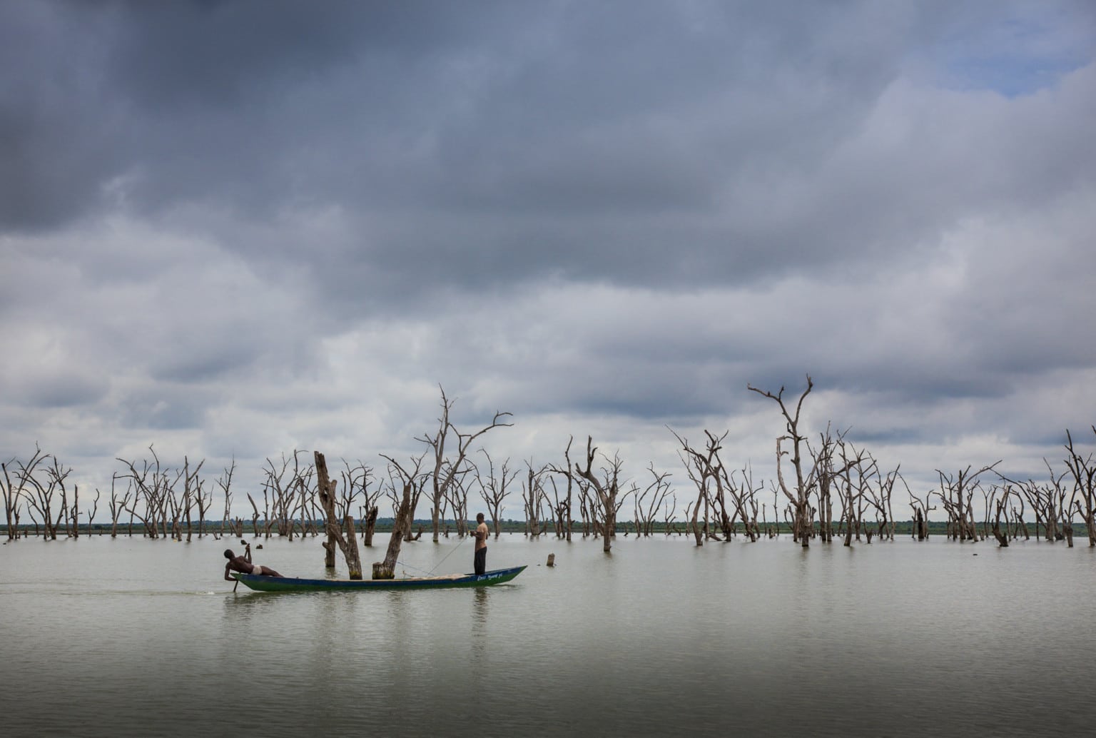 Blue Hand - Ghana - Lisa Kristine