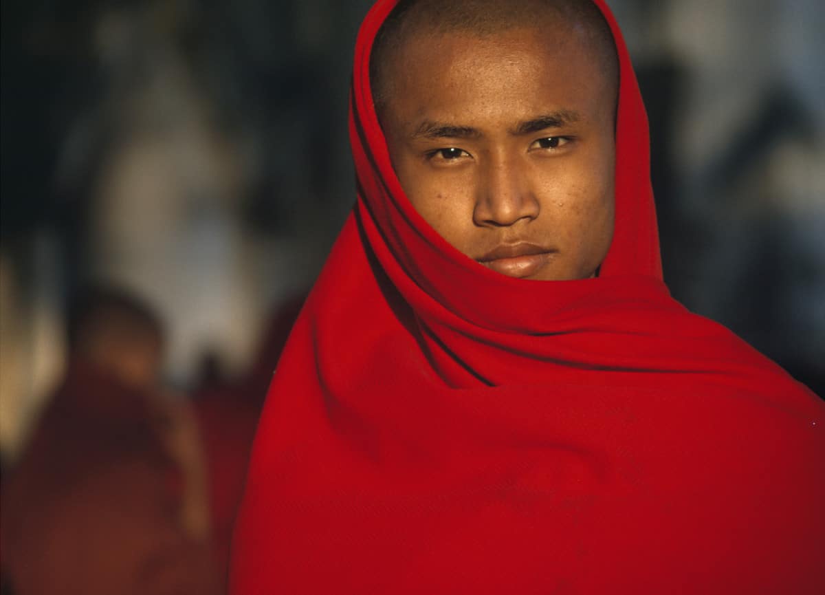 Red Calm - Myanmar - Lisa Kristine